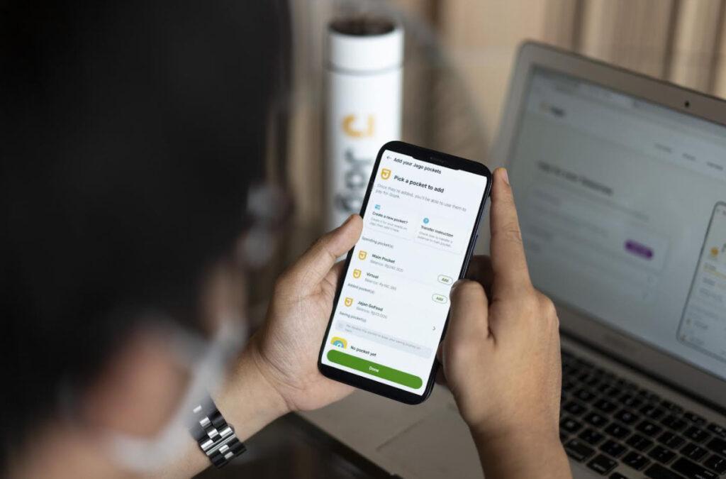 Gojek teams up with Indonesia’s Bank Jago for cashless payment ...